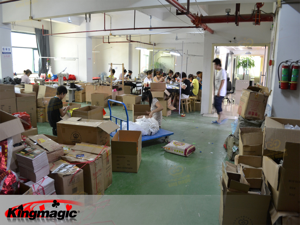 G1164 闪电变衣(颜色随机发) kingmagic魔术道具厂家批发魔术衣采购价格、怎么样、行情市场-CCEE选品中心