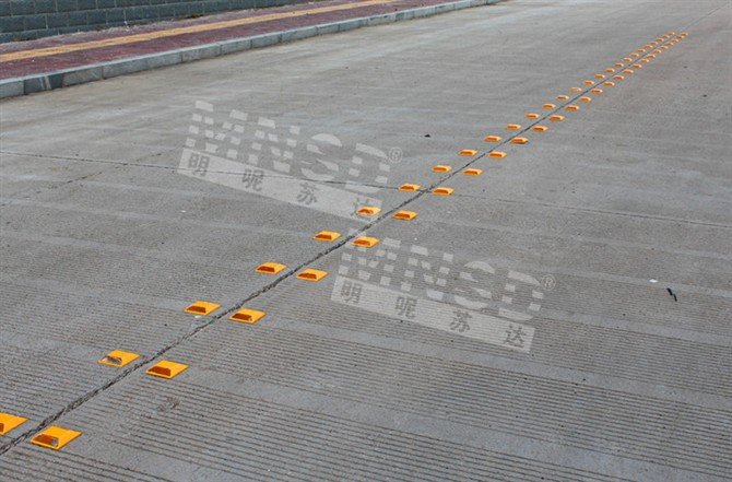 突起路标作用,突起路标(第2页)_大山谷图库