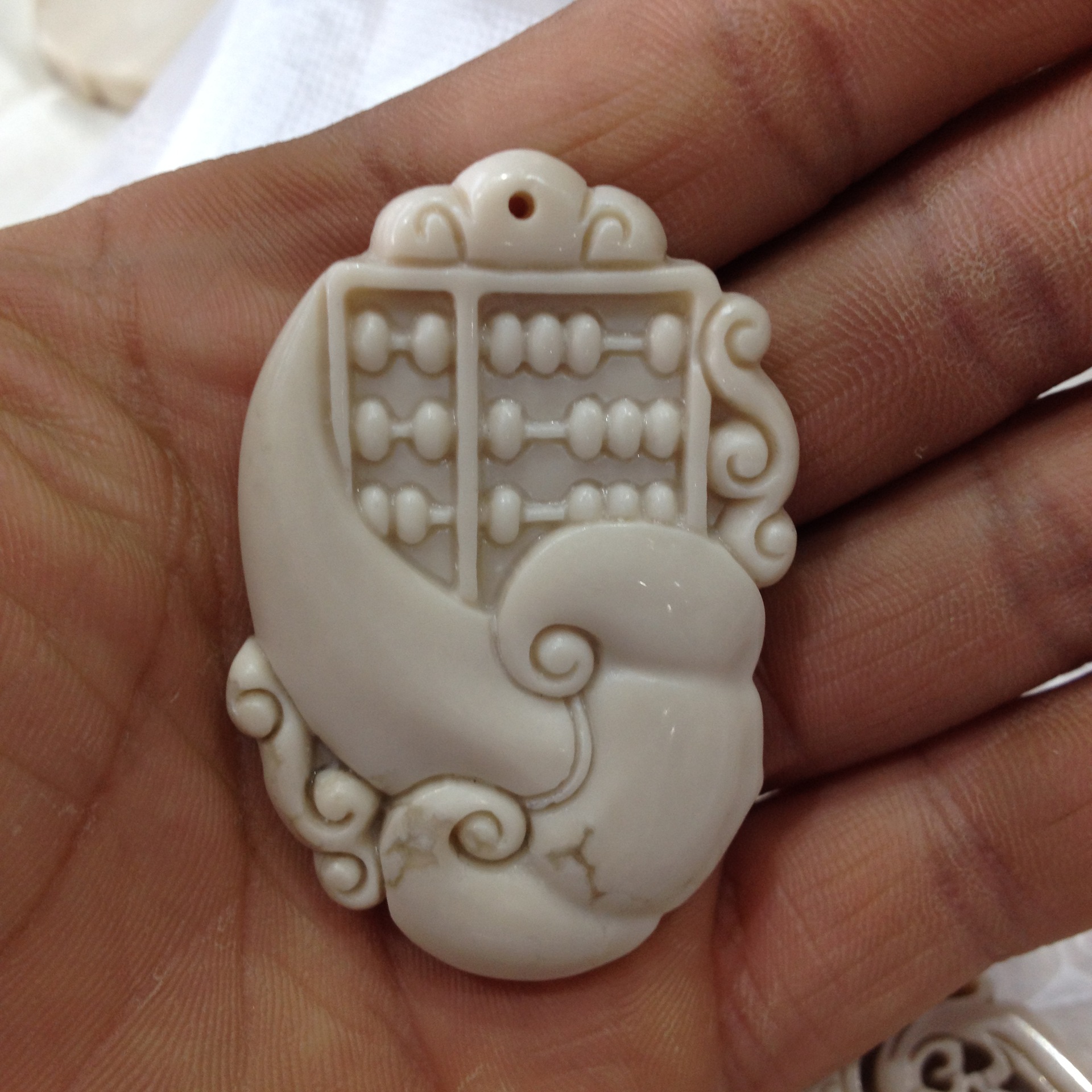 象牙玉图片,原石,价值_大山谷图库